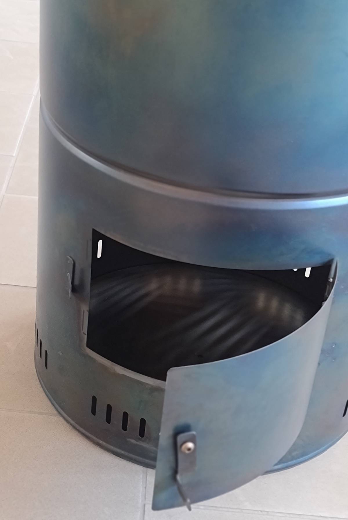 165 Liter – Feuerfass mit Stehtischaufsatz - Die Stahlbude - Feuerkörbe ...